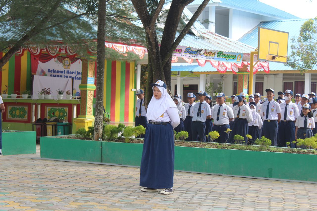 KEGIATAN UPACARA RUTIN SENIN 20 MARET 2023 | SMP NEGERI 28 BATAM